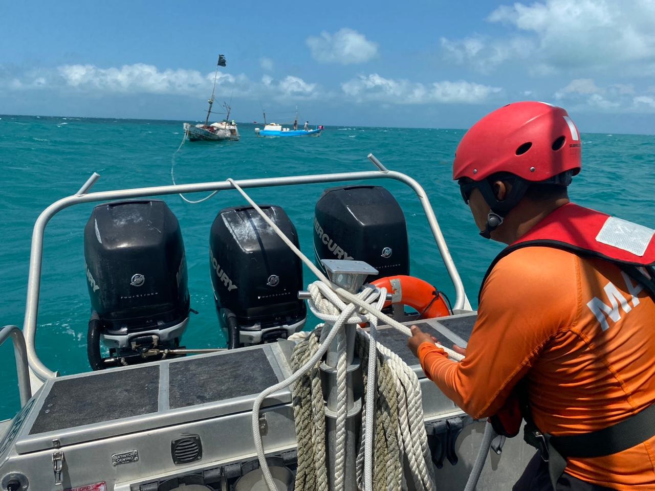 La Marina rescató a cuatro personas a la deriva Campeche